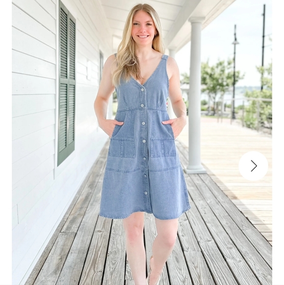 DAVI & DANI | Dresses | Davi Dani V Neck Button Front Adjustable Strap ...